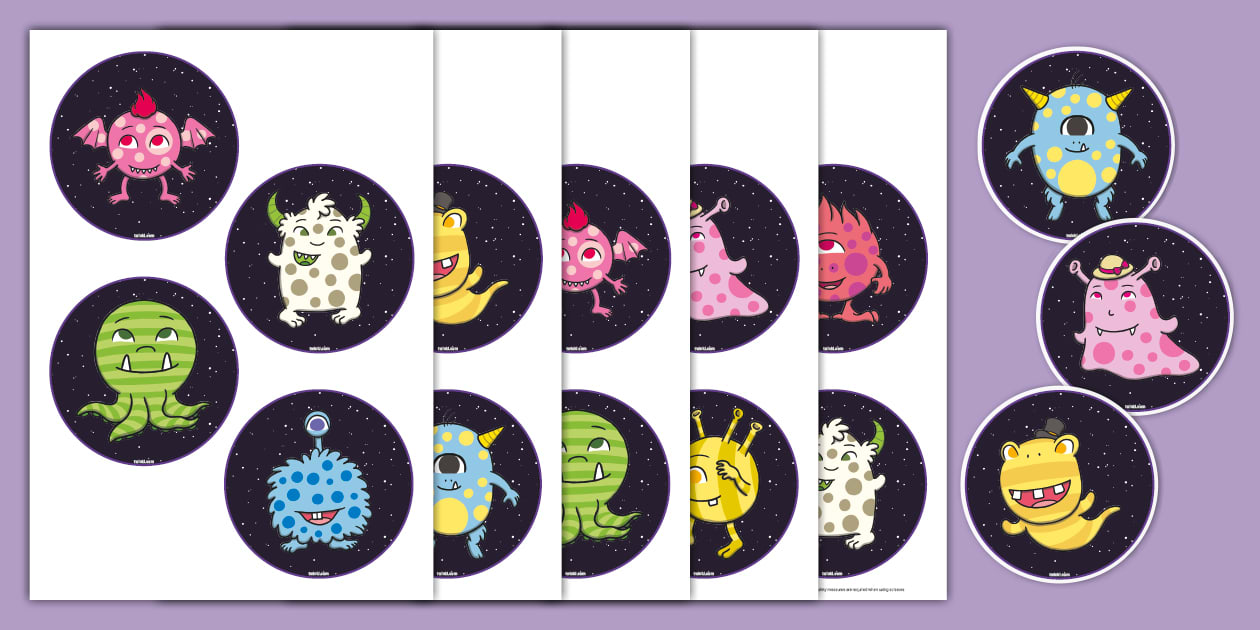 Alien Crater Cut-Out Cards | Twinkl (teacher made) - Twinkl