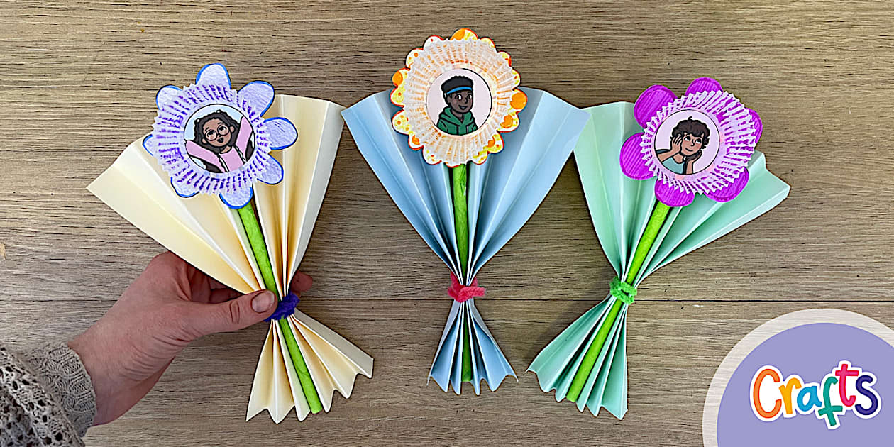 Personalised Flower Bouquet Craft (teacher made) - Twinkl