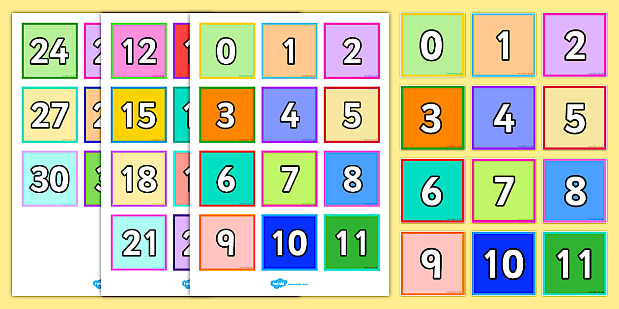 Black and White 0-32 Number Tiles (professor feito) - Twinkl