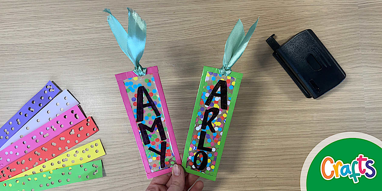 Hole Punch Bookmark - Twinkl Craft (professor feito)