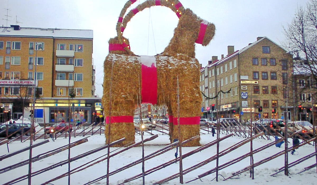 Quirky Christmas Traditions - Twinkl NewsRoom - Twinkl