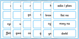 FREE! - 3D Shapes Posters (Welsh) (teacher made)