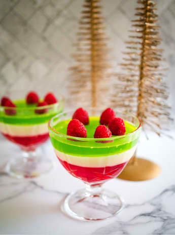 Delicious Christmas Dessert Recipes for a Fun and Festive Treat!