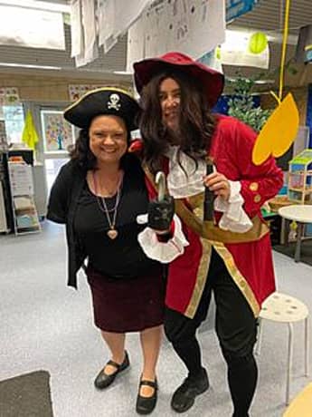 Book Week Costume Ideas for Groups of Educators - Twinkl