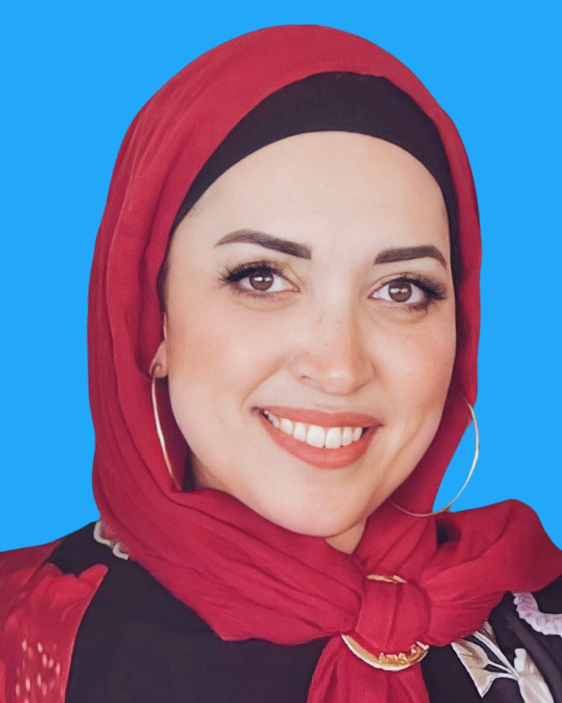 هل أبدأ تعليم الطفل القراءة أولًا أم الكتابة؟