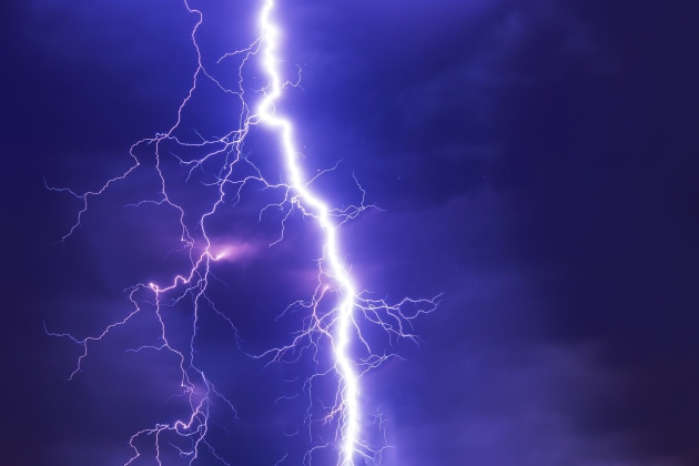 Record-Breaking Lightning - Twinkl NewsRoom - Twinkl