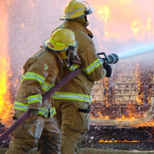Ziua Pompierilor - 4 mai | 13 septembrie | Twinkl România