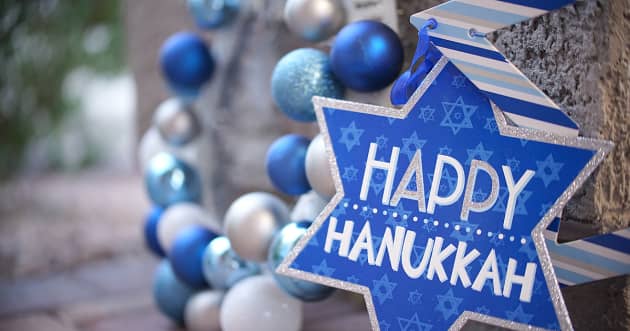 55 Low-Prep Christmas & Holiday Activities for Middle School