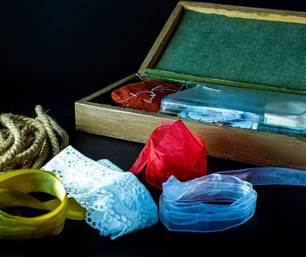 Benefits to Making a Baby Sensory Hoop - Twinkl