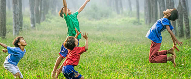 Top 15 Fun Outdoor Games for Kids | Twinkl Blogs - Twinkl