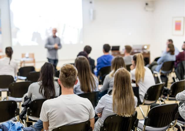 Why aren’t teachers in England getting enough high-quality CPD? - Twinkl